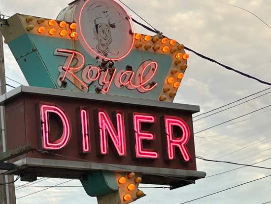 Brattleboro, Vermont Restaurant | About | The Royal Diner